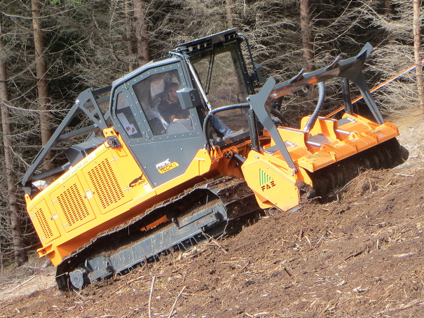 Pásový nosič Prime Tech PT 300 | PROFISTROJE.CZ